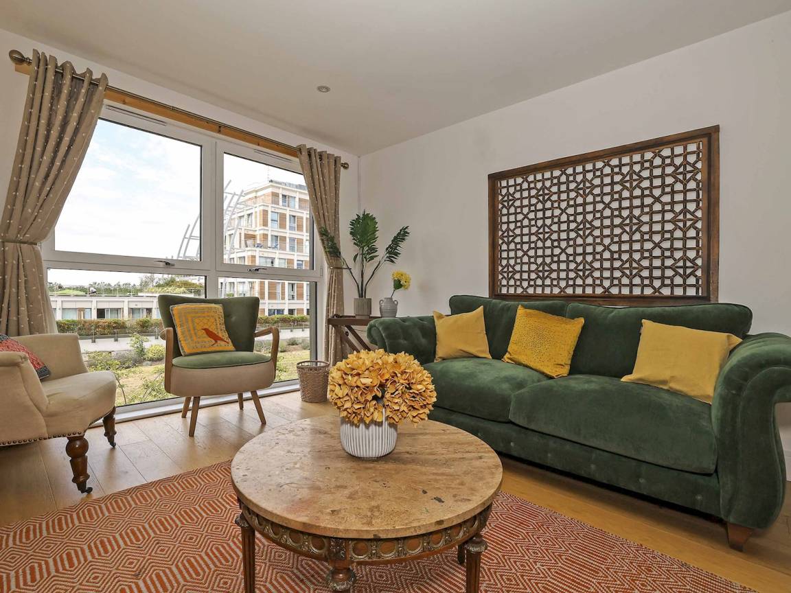 74 M² Appartement ∙ 2 Chambres ∙ 4 Personnes - Epsom