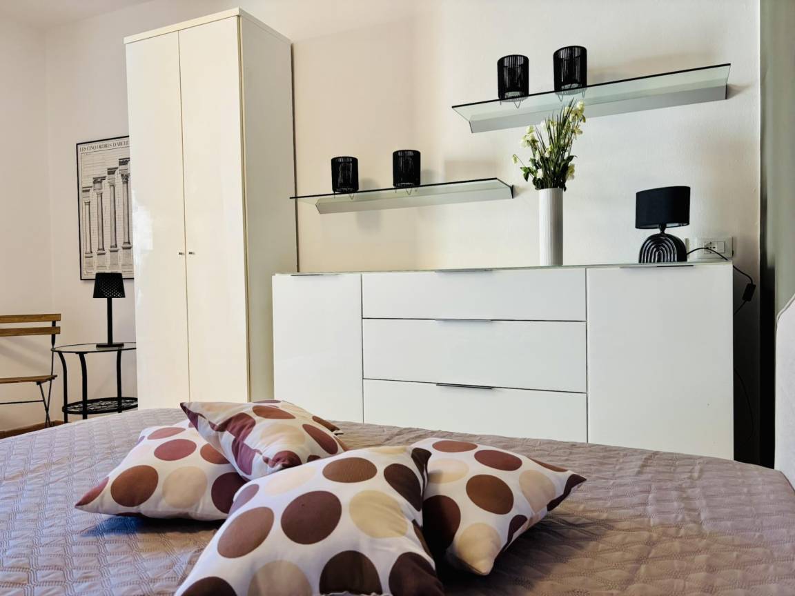 80 M² Ferienwohnung ∙ 2 Schlafzimmer ∙ 4 Gäste - Gargnano