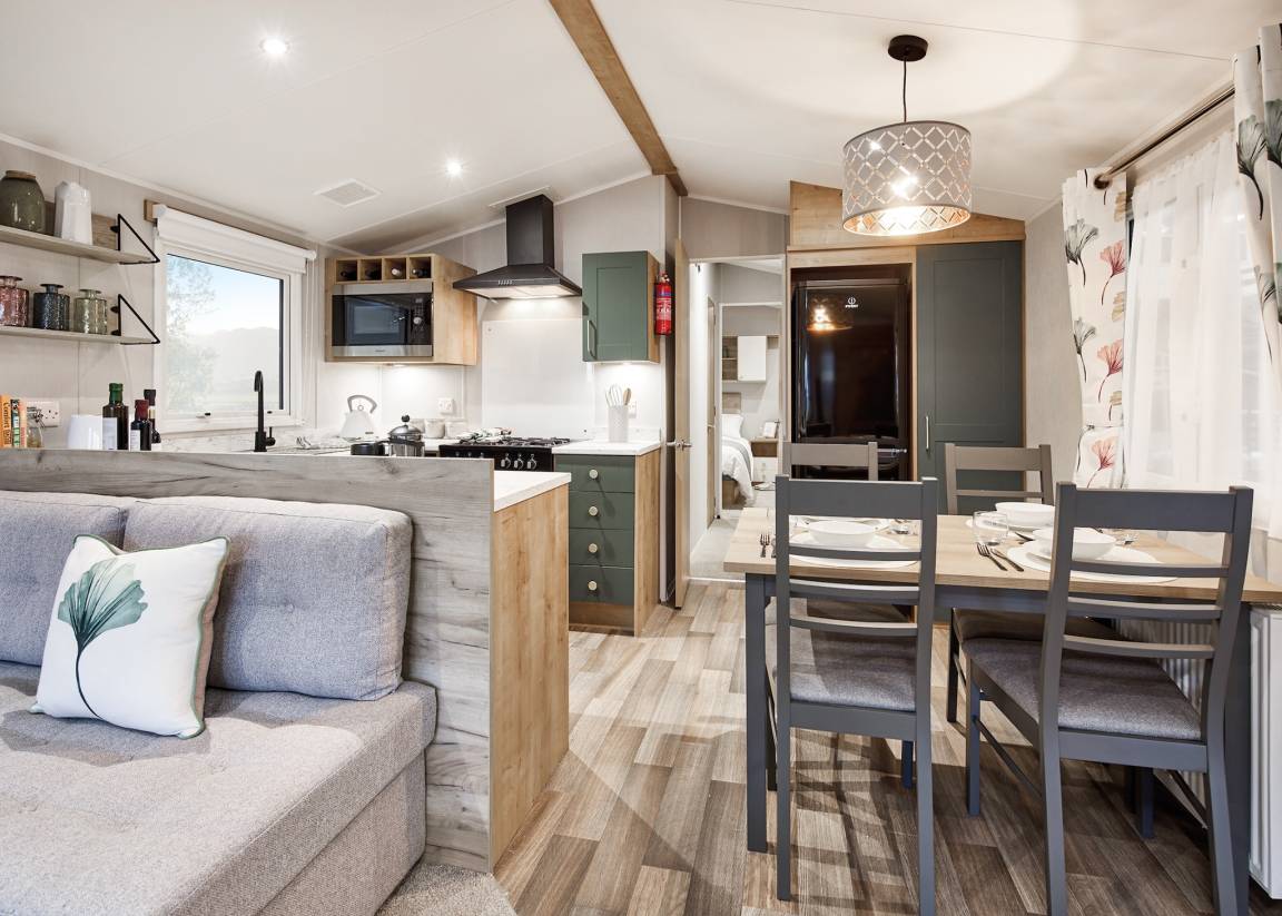 Chalet ∙ 2 Bedrooms ∙ 4 Guests - Norfolk