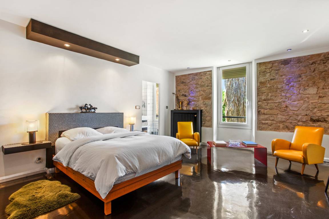 240 M² Herberg ∙ 1 Slaapkamer ∙ 2 Gasten - Var