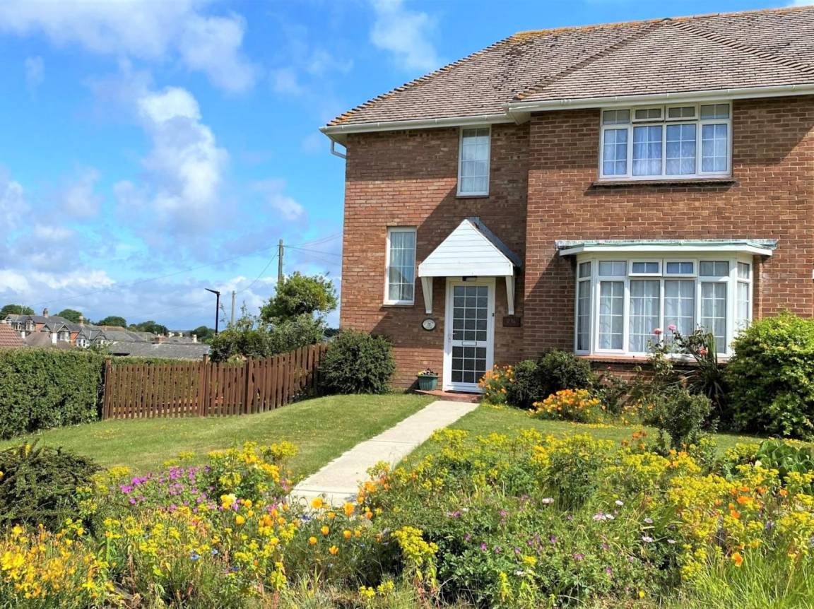 Cottage ∙ 2 Bedrooms ∙ 4 Guests - Shanklin
