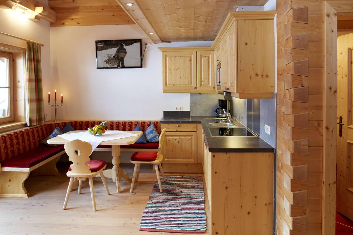 Ferienwohnung ∙ 1 Schlafzimmer ∙ 4 Gäste - Holzgau