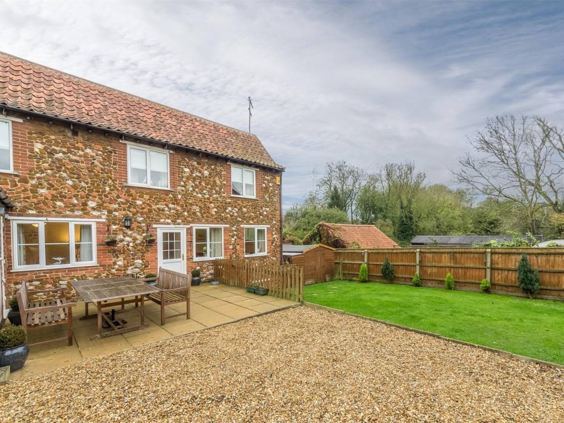 Cottage ∙ 3 Bedrooms ∙ 5 Guests - Old Hunstanton