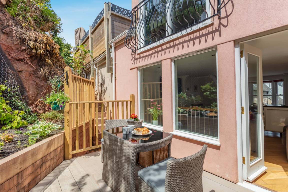 Cottage ∙ 2 Bedrooms ∙ 4 Guests - Teignmouth