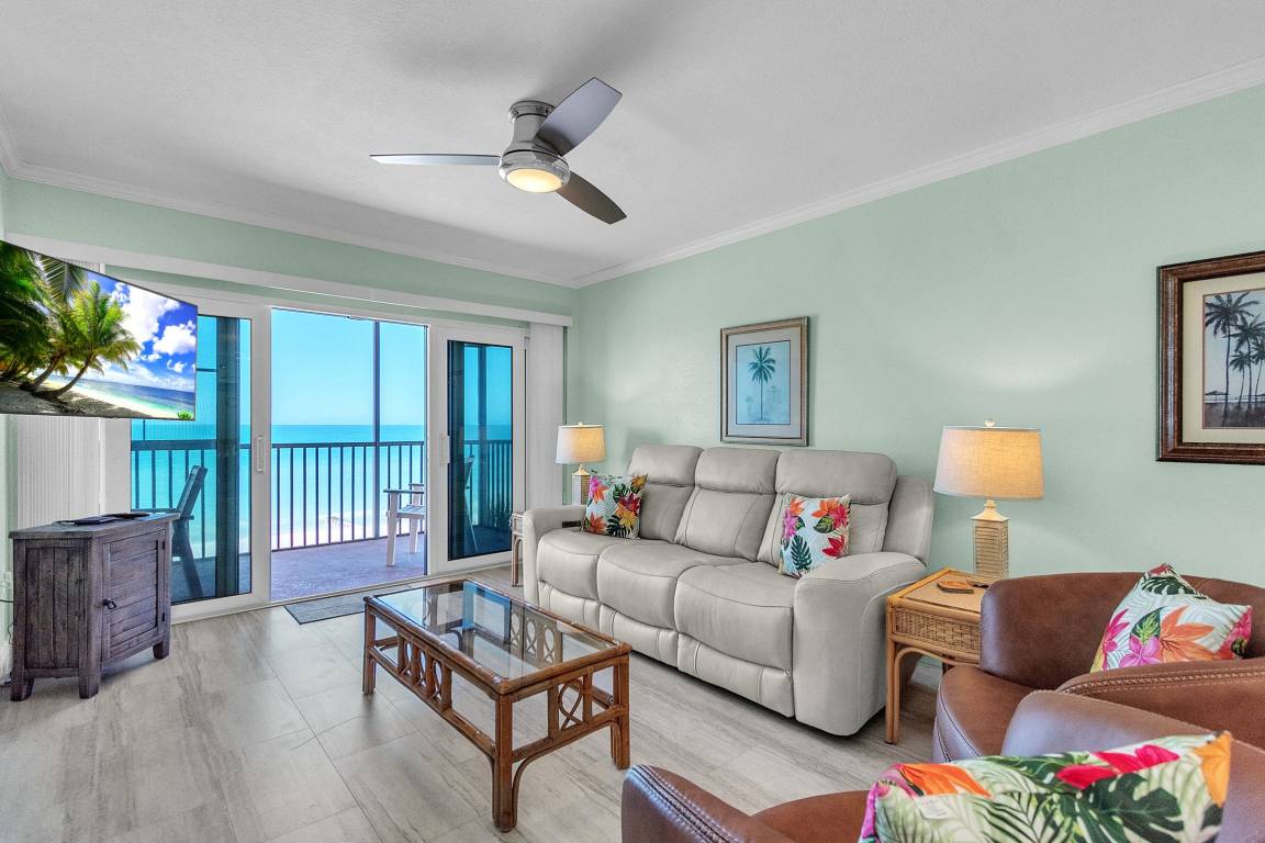 112 M² Condo ∙ 3 Bedrooms ∙ 5 Guests - Madeira Beach, FL