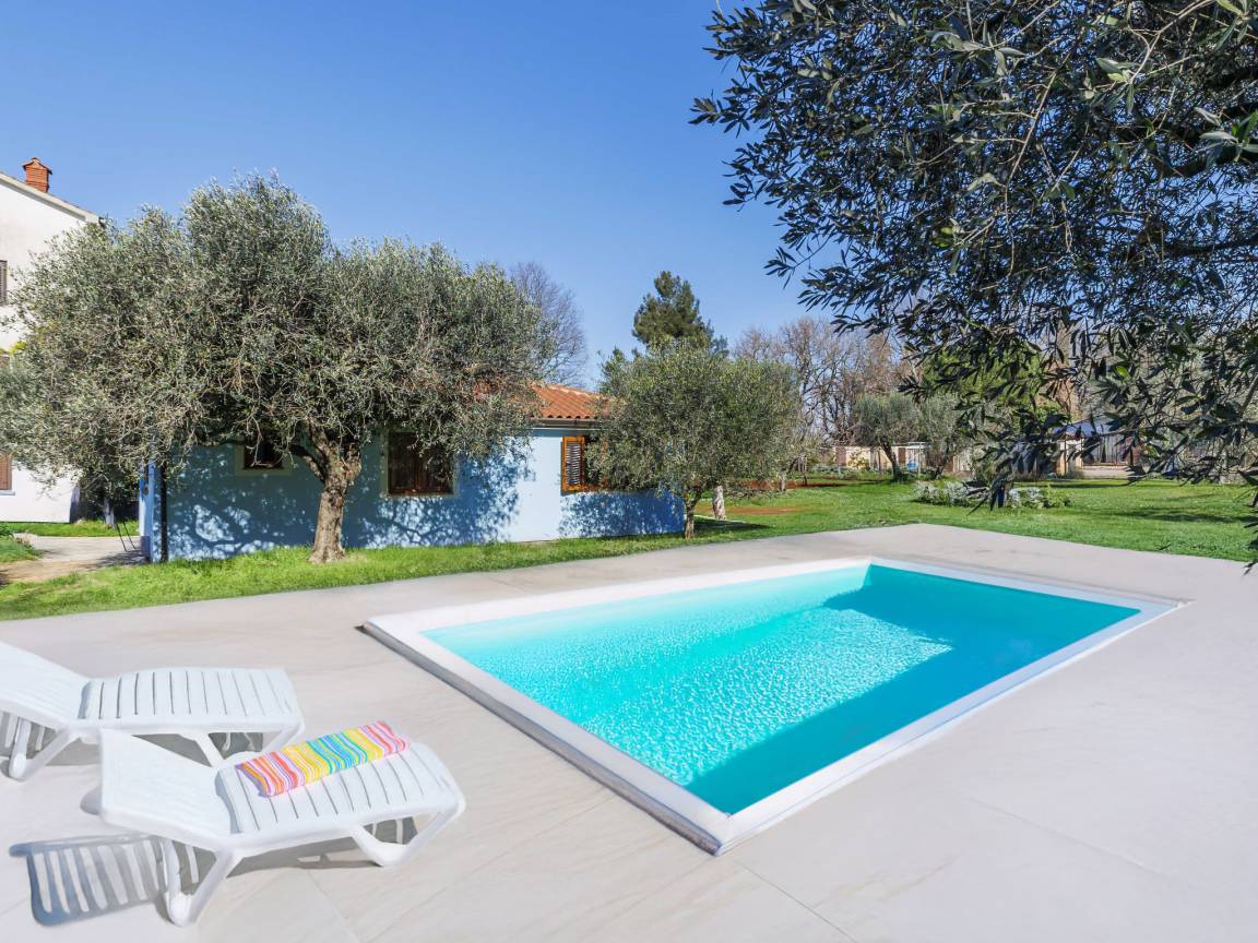 54 M² House ∙ 2 Bedrooms ∙ 5 Guests - Novigrad