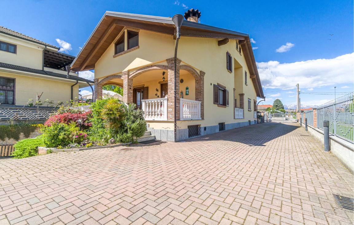 140 M² Casa Vacanza ∙ 2 Camere Da Letto ∙ 6 Ospiti - Settimo Torinese