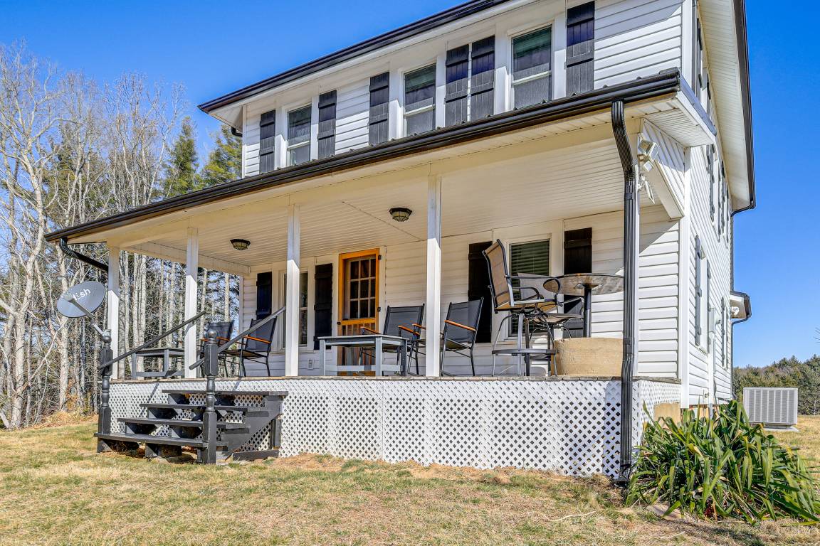 120 M² House ∙ 3 Bedrooms ∙ 8 Guests - Galax, VA