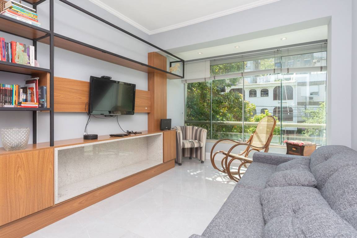 100 M² Apartamento ∙ 3 Quartos ∙ 6 Hóspedes - Porto Alegre