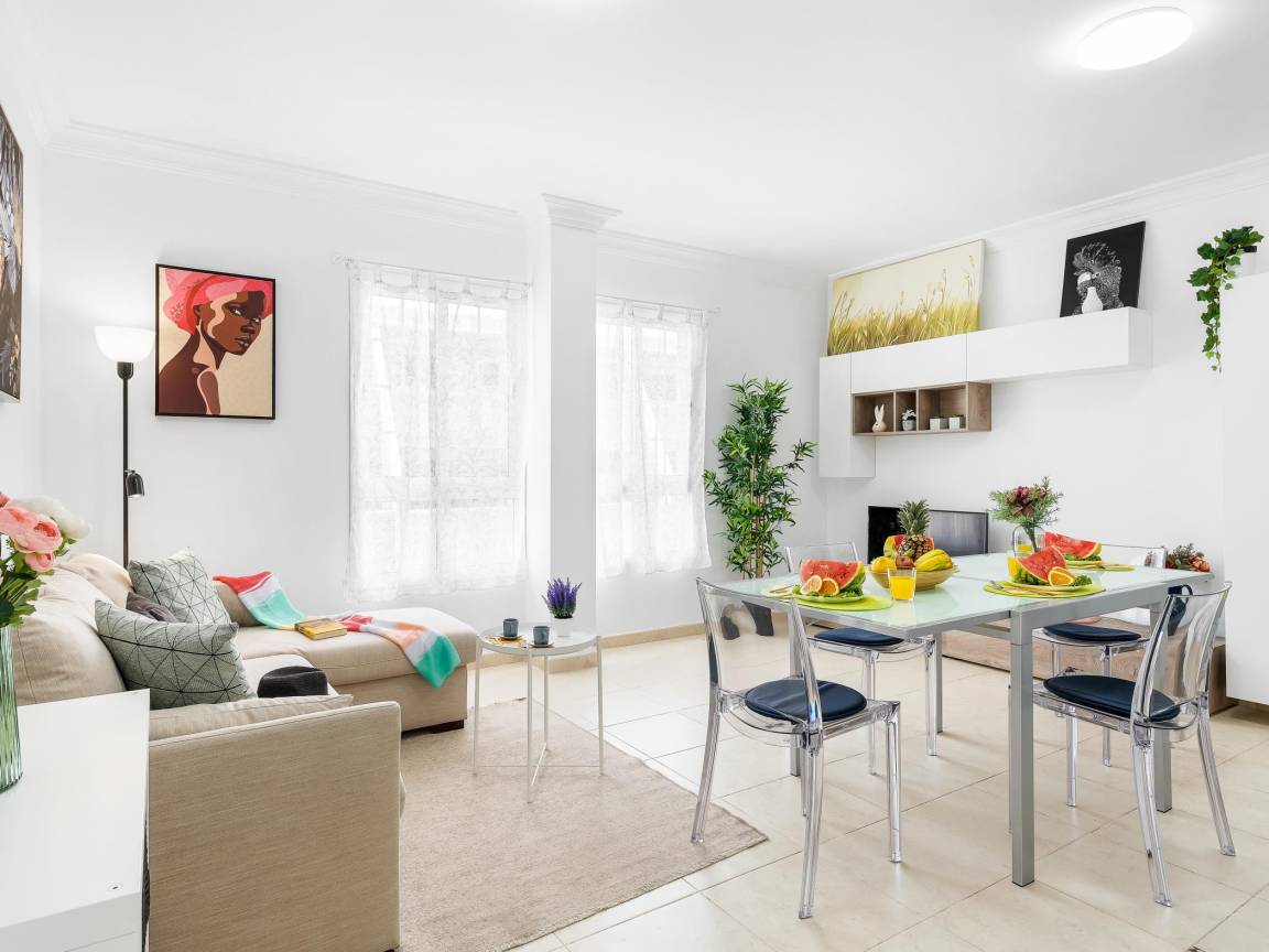 65 M² Apartment ∙ 2 Bedrooms ∙ 6 Guests - Tenerife South Airport (TFS)