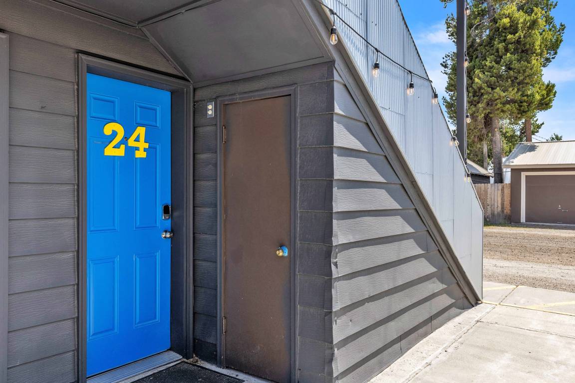23 M² Hotel ∙ 1 Bedroom ∙ 2 Guests - West Yellowstone, MT