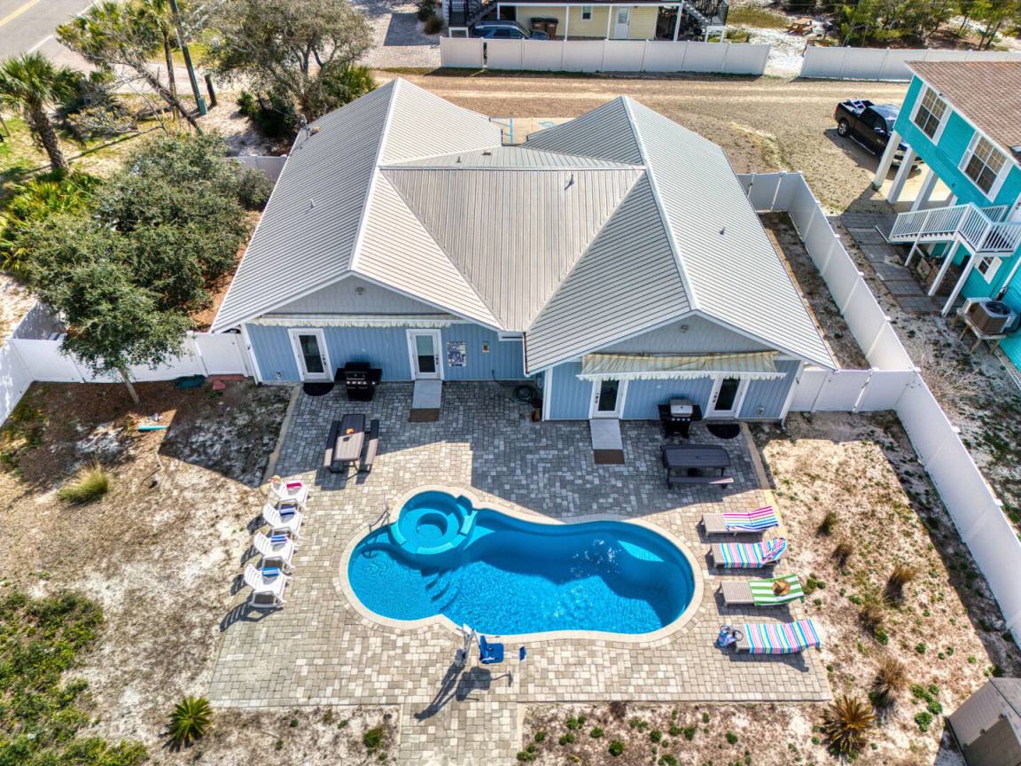 Casa ∙ 6 Quartos ∙ 15 Hóspedes - Cape San Blas, FL