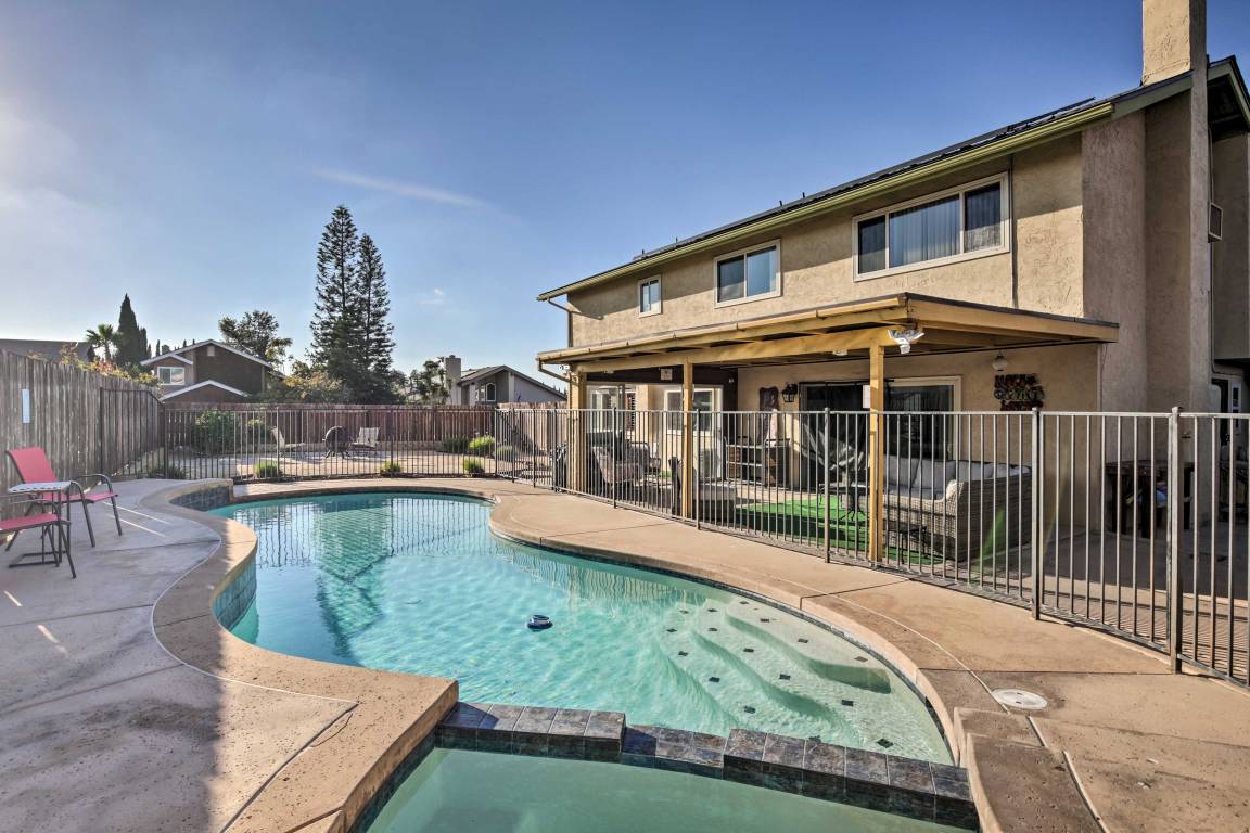 227 M² House ∙ 4 Bedrooms ∙ 10 Guests - Spring Valley, CA