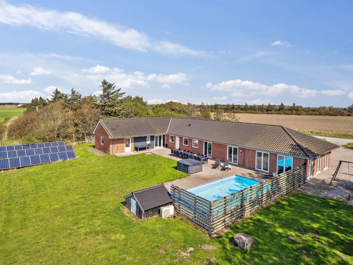 320 M² Ferienhaus ∙ 11 Schlafzimmer ∙ 24 Gäste - Nordsee