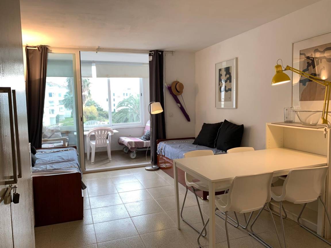 25 M² Zolder ∙ 2 Gasten - Sitges