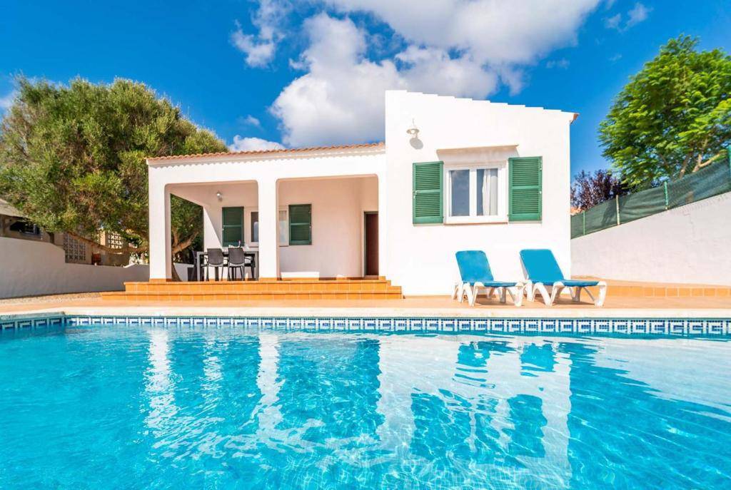 180 M² Villa ∙ 3 Schlafzimmer ∙ 6 Gäste - Menorca