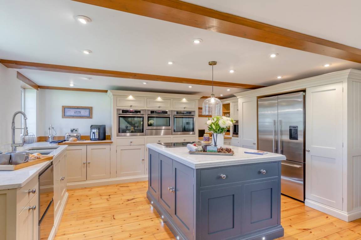 Cottage ∙ 4 Bedrooms ∙ 8 Guests - Burnham-on-Sea