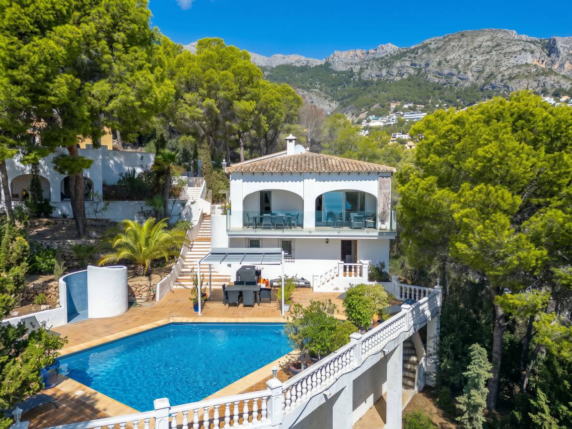 302 M² House ∙ 5 Bedrooms ∙ 10 Guests - Altea