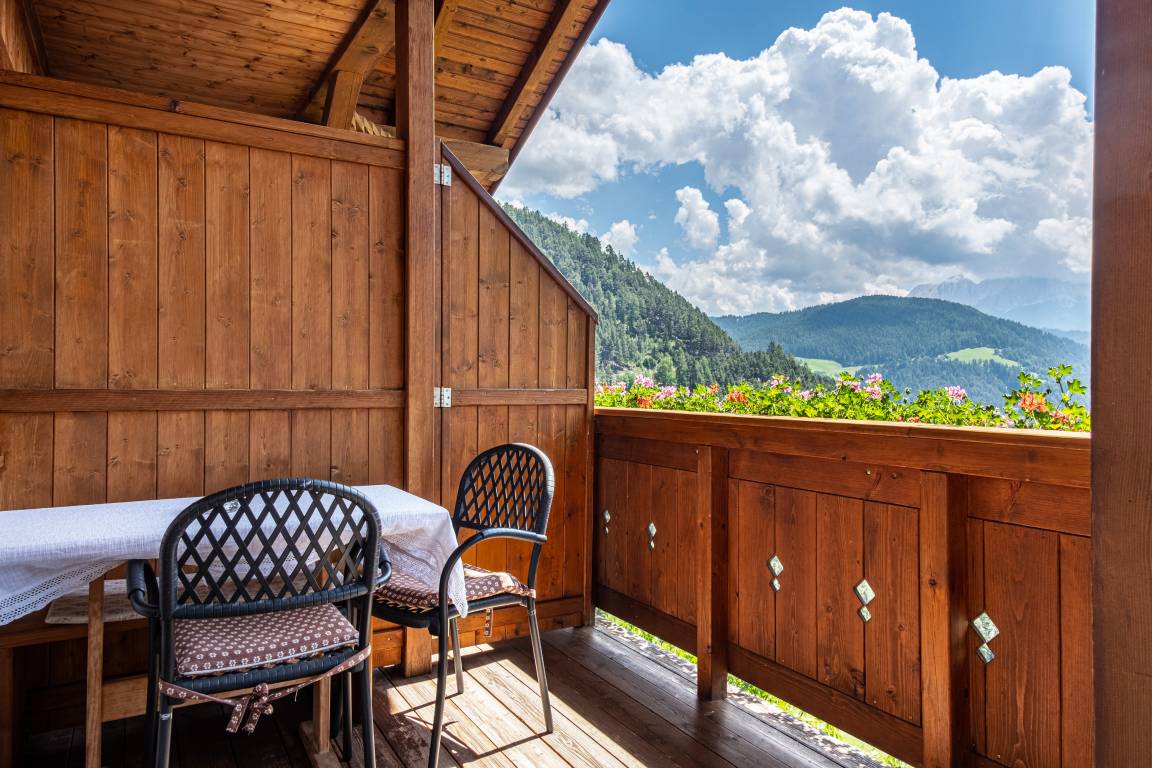 60 M² Ferienwohnung ∙ 2 Schlafzimmer ∙ 4 Gäste - Deutschnofen