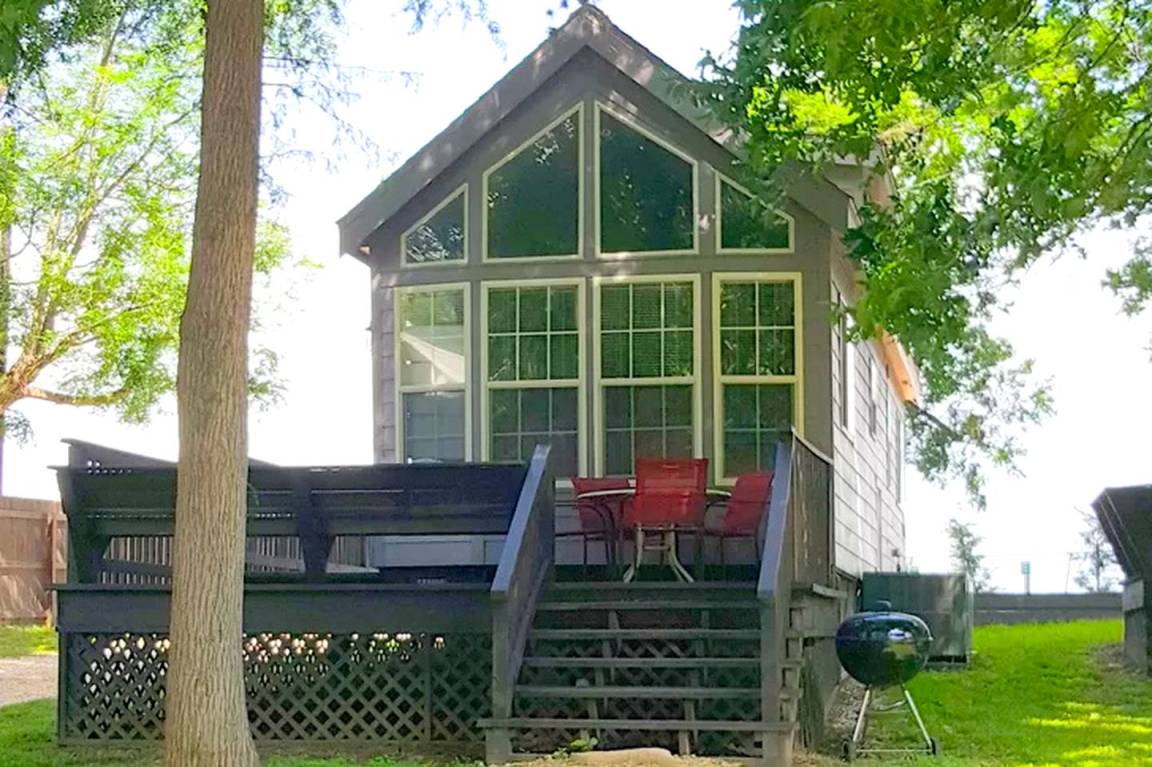 House ∙ 1 Bedroom ∙ 8 Guests - New Braunfels, TX