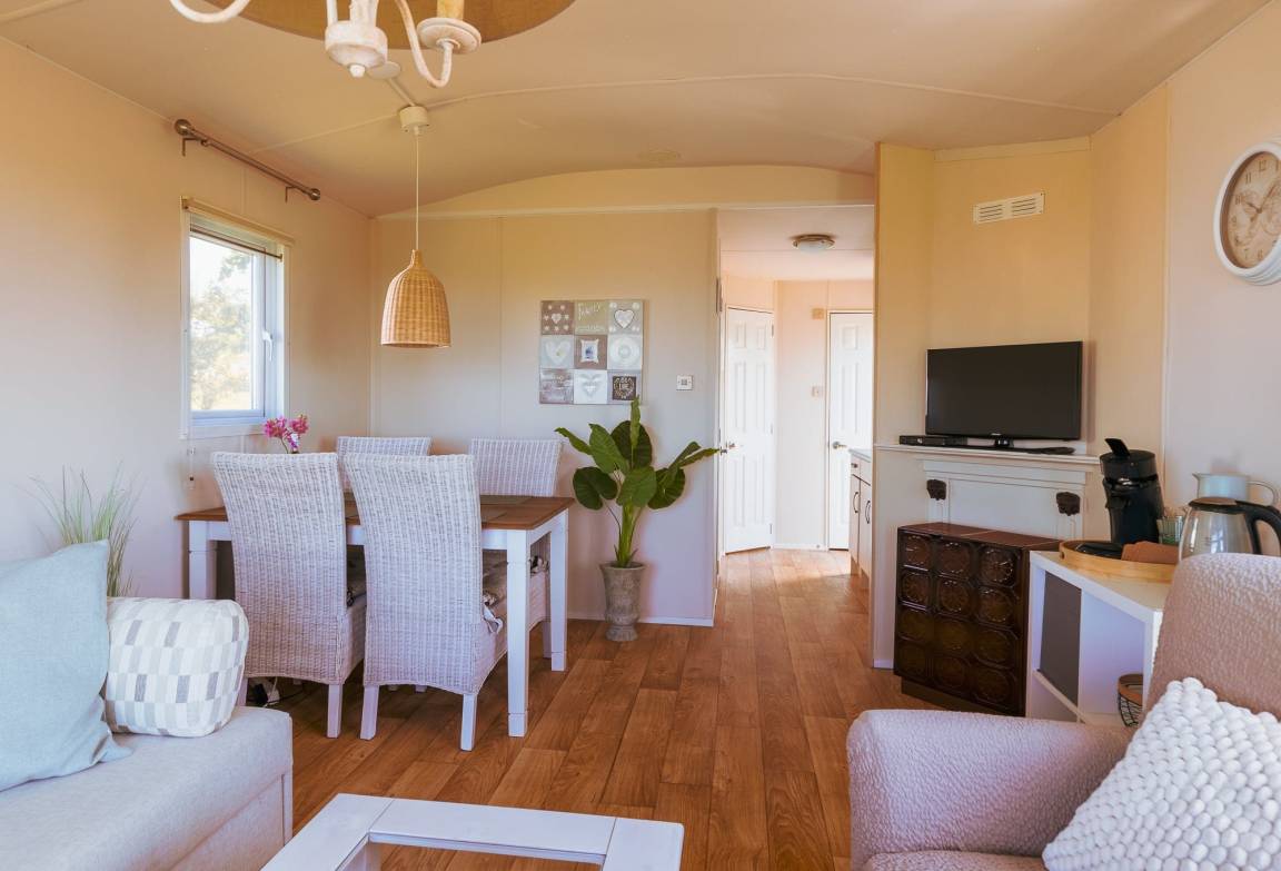 Chalet ∙ 2 Bedrooms ∙ 5 Guests - Texel