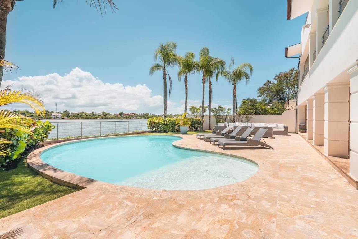 Apartamento ∙ 5 Habitaciones ∙ 16 Huéspedes - La Romana