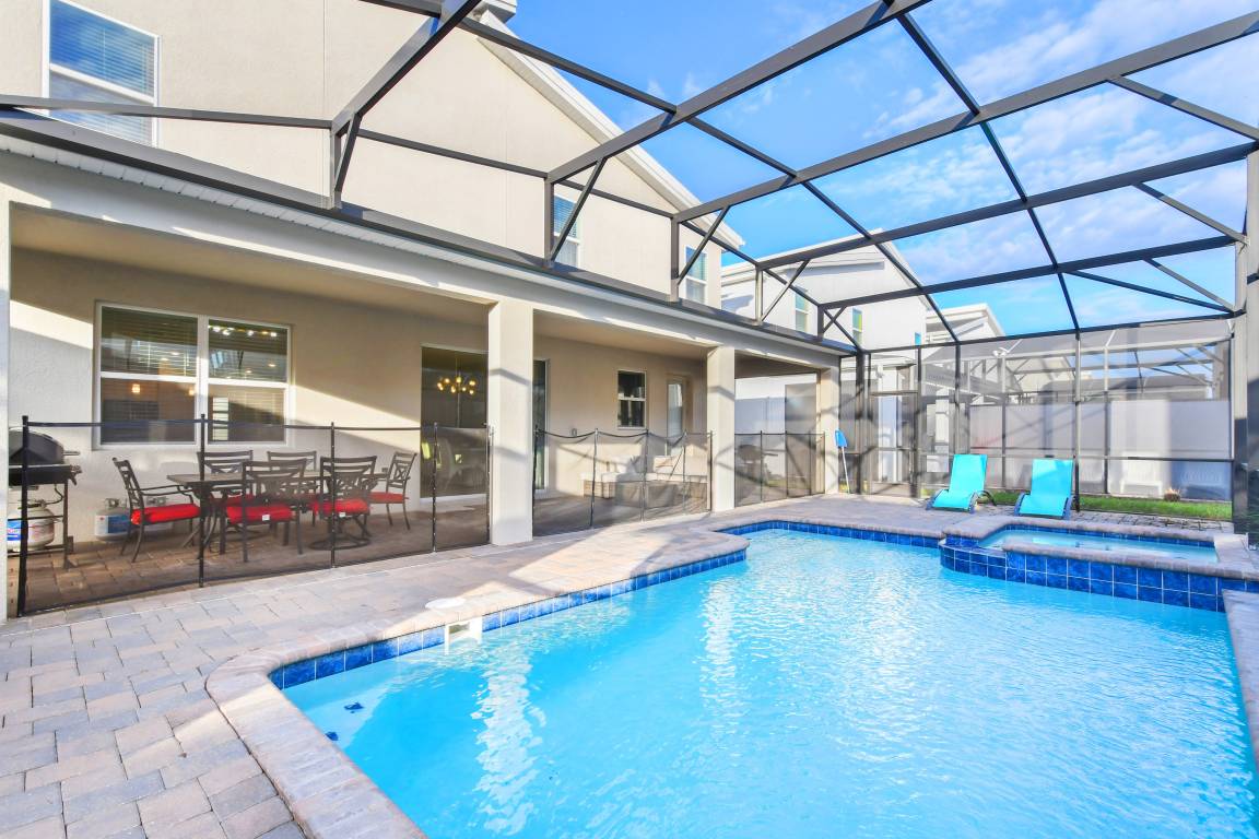 Villa ∙ 9 Bedrooms ∙ 24 Guests - Kissimmee, FL
