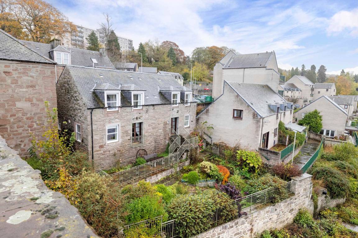 193 M² House ∙ 4 Bedrooms ∙ 8 Guests - Perth