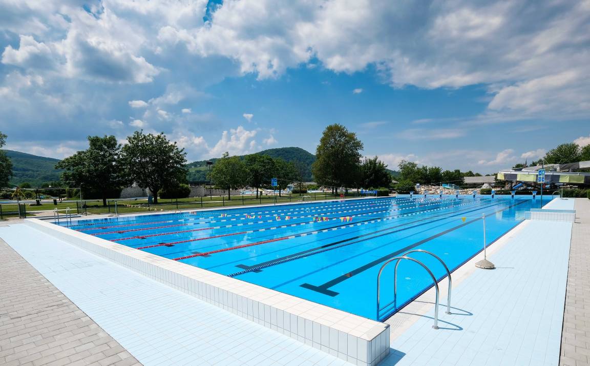 30 M² Ferienhaus ∙ 1 Schlafzimmer ∙ 4 Gäste - Jesenice