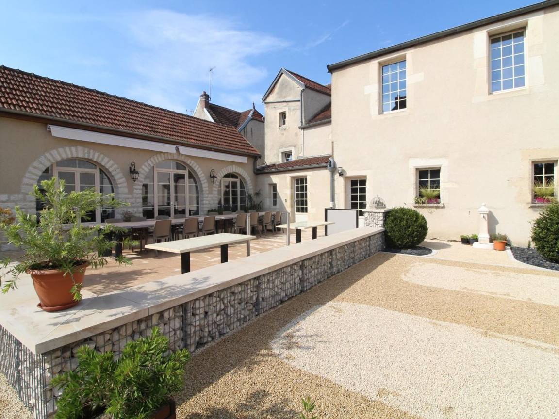 280 M² Cottage ∙ 9 Chambres ∙ 15 Personnes - Is-sur-Tille
