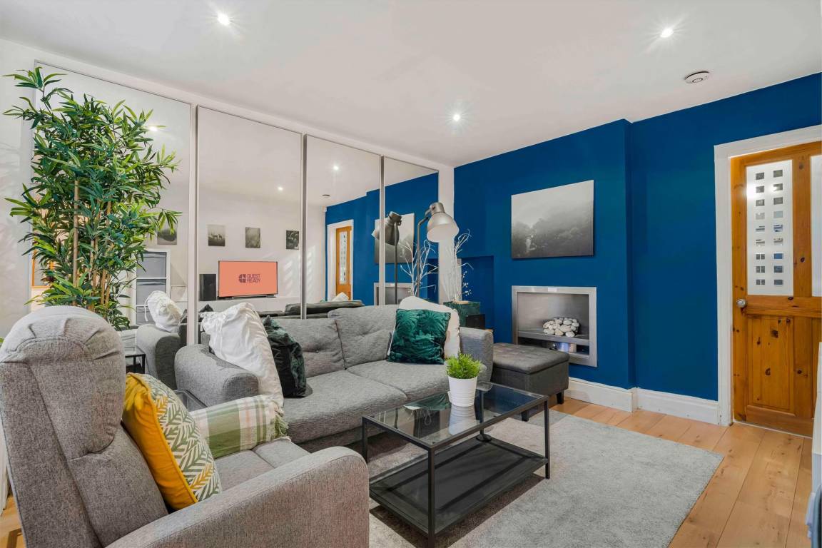 Casa ∙ 3 Habitaciones ∙ 4 Huéspedes - Manchester