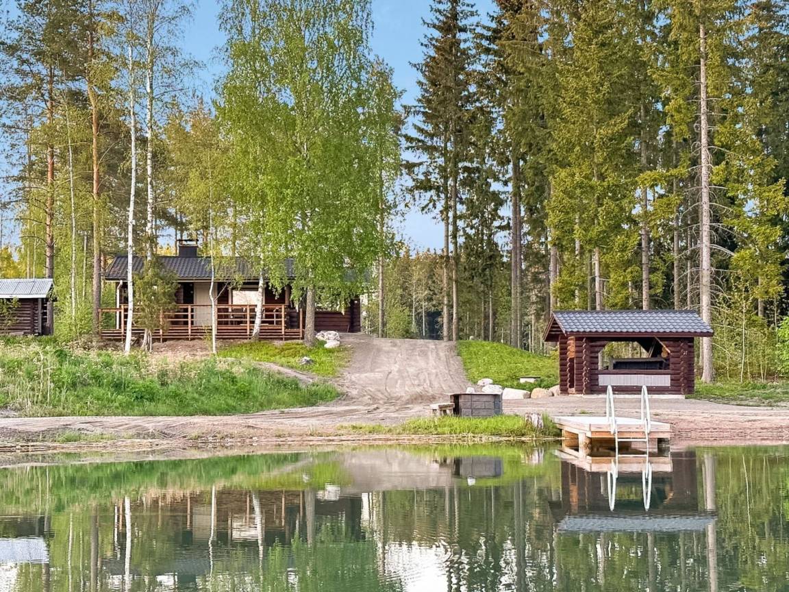 55 M² Talo ∙ 1 Makuuhuone ∙ 5 Vierasta - Iitti