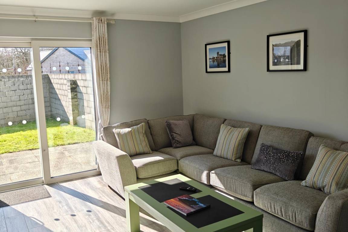 115 M² House ∙ 4 Bedrooms ∙ 8 Guests - Killarney