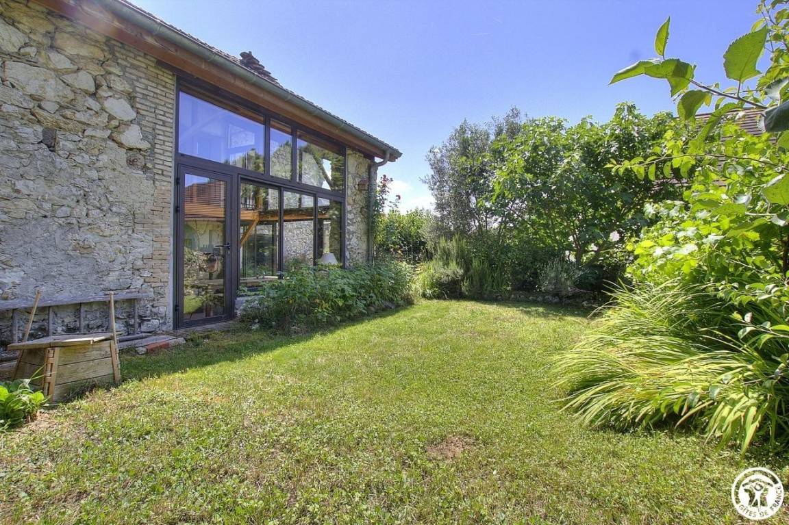200 M² Gîte ∙ 3 Schlafzimmer ∙ 8 Gäste - Département Ain