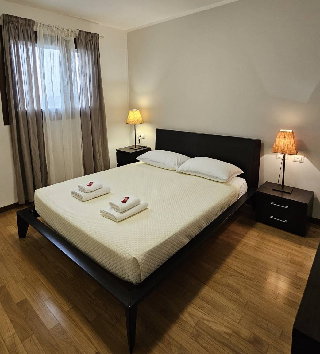 65 M² Appartement ∙ 1 Chambre ∙ 4 Personnes - Monza