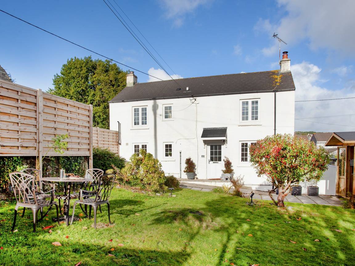Cottage ∙ 2 Bedrooms ∙ 4 Guests - St Austell