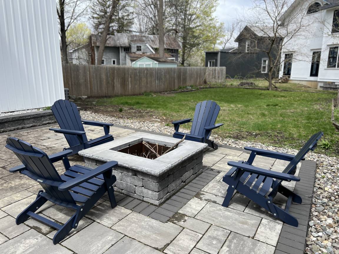 158 M² House ∙ 3 Bedrooms ∙ 6 Guests - Saratoga Springs, NY