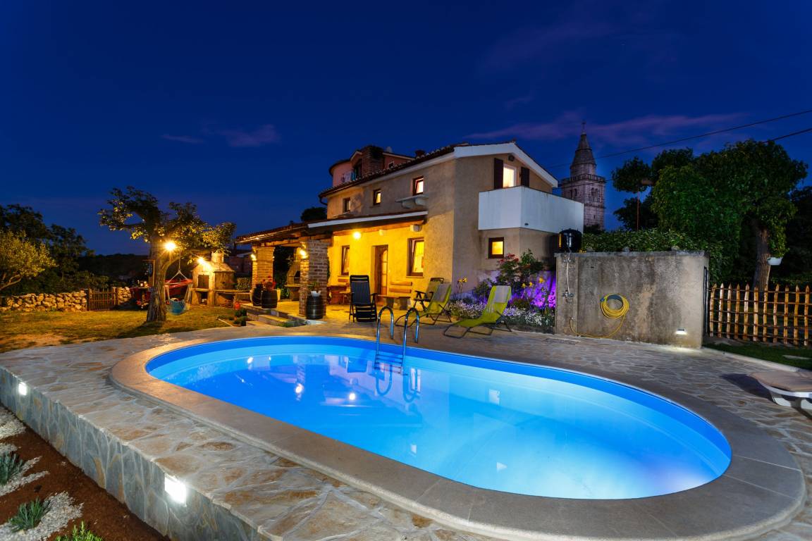 60 M² House ∙ 2 Bedrooms ∙ 5 Guests - Krk