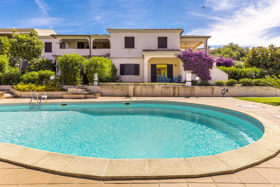 80 M² Ferienhaus ∙ 2 Schlafzimmer ∙ 4 Gäste - San Teodoro