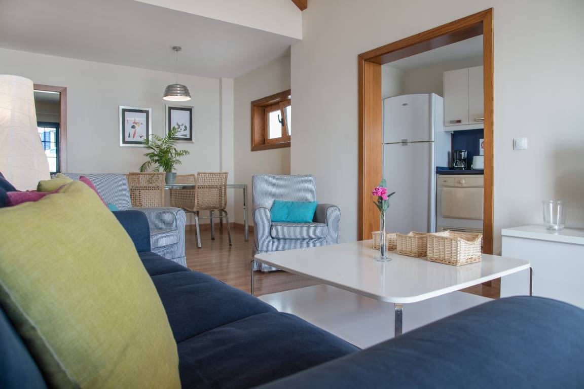 75 M² Huis ∙ 2 Slaapkamers ∙ 3 Gasten - Graciosa