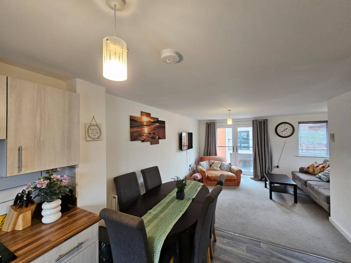 90 M² House ∙ 3 Bedrooms ∙ 6 Guests - Ipswich