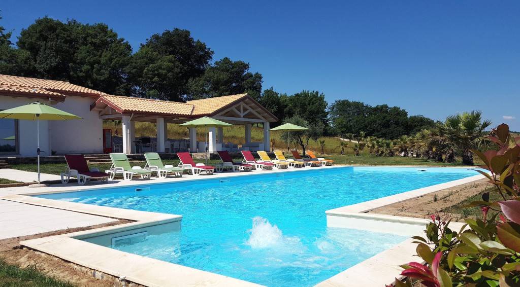 240 M² Villa Vacanza ∙ 5 Camere Da Letto ∙ 20 Ospiti - Civitanova Marche