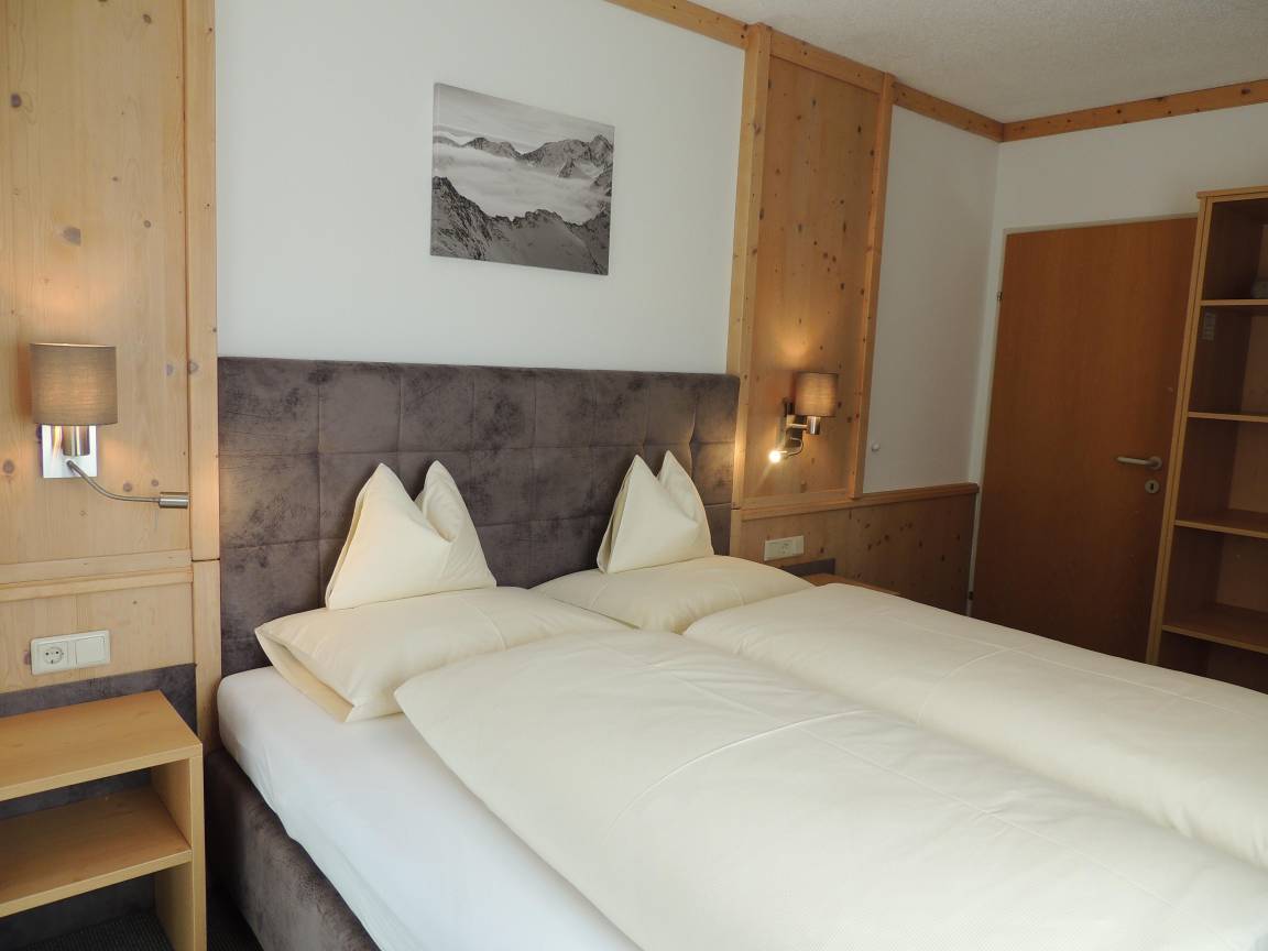 33 M² Hôtel ∙ 1 Chambre ∙ 4 Personnes - Gurgl
