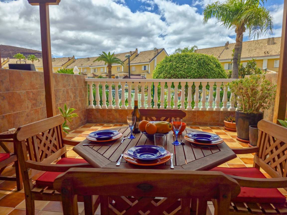 220 M² Villa ∙ 4 Bedrooms ∙ 6 Guests - Playa de las Américas