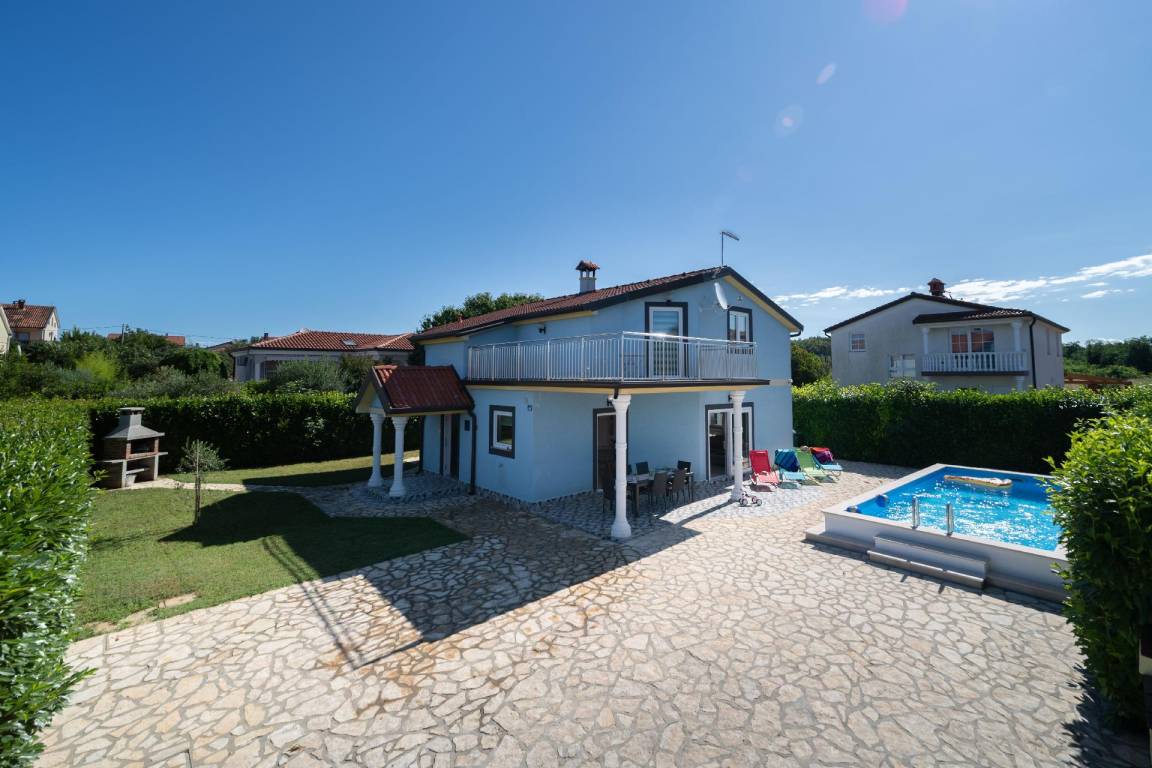 130 M² Casa ∙ 4 Habitaciones ∙ 10 Huéspedes - Umag