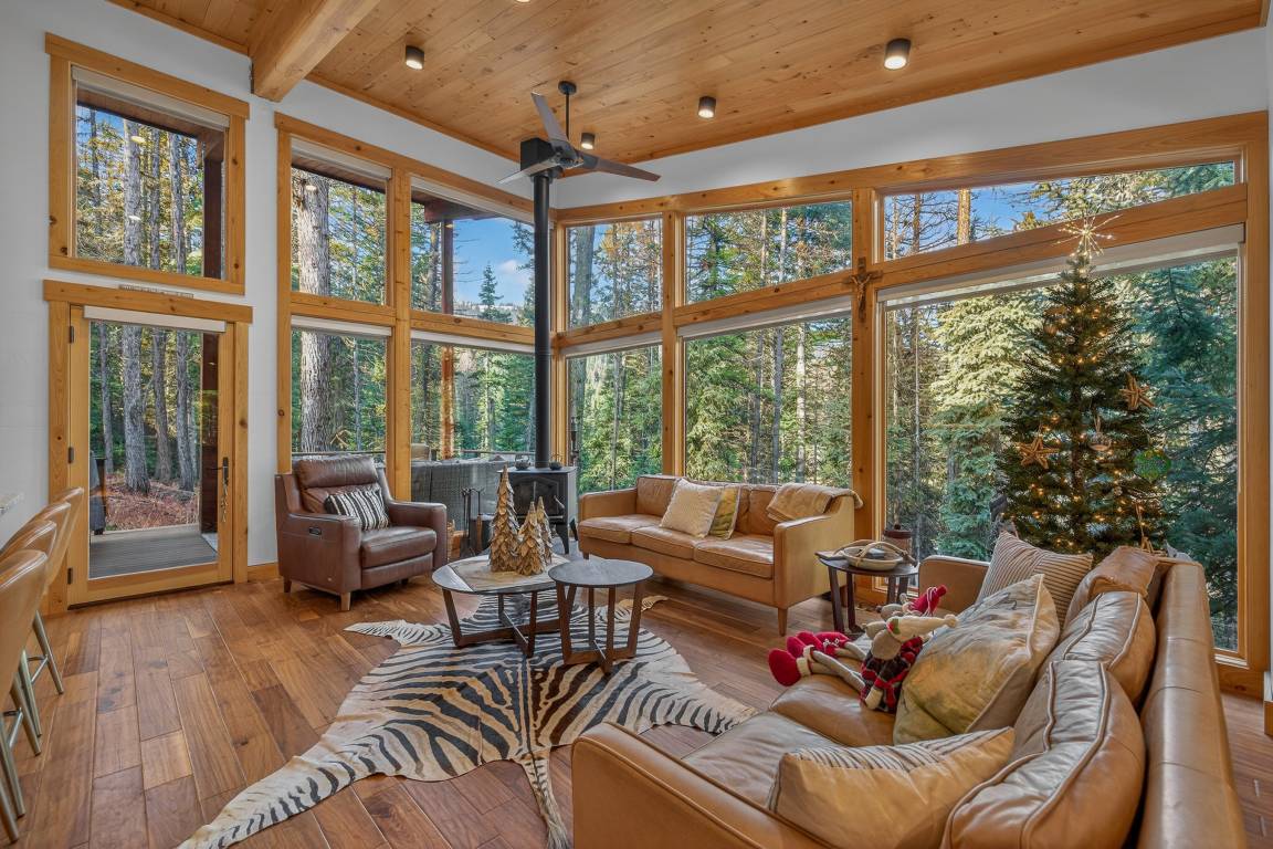 223 M² House ∙ 4 Bedrooms ∙ 10 Guests - Donnelly, ID