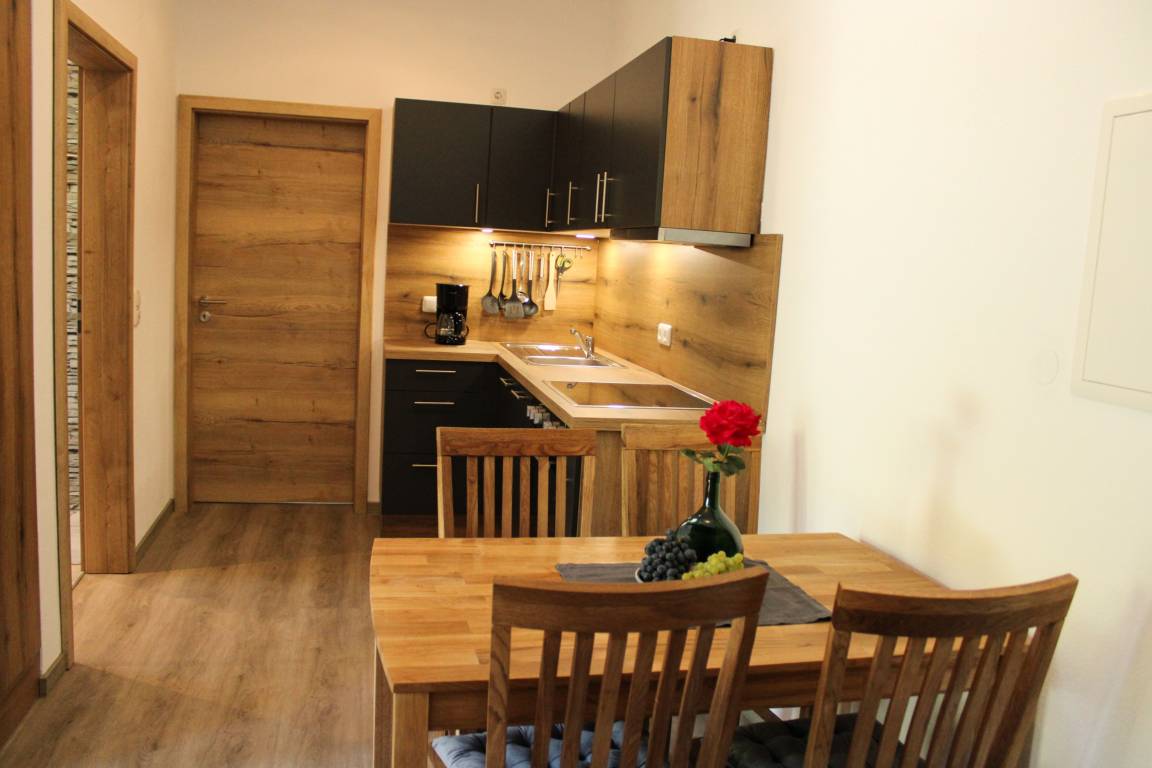 Ferienwohnung ∙ 2 Schlafzimmer ∙ 4 Gäste - Gerolzhofen