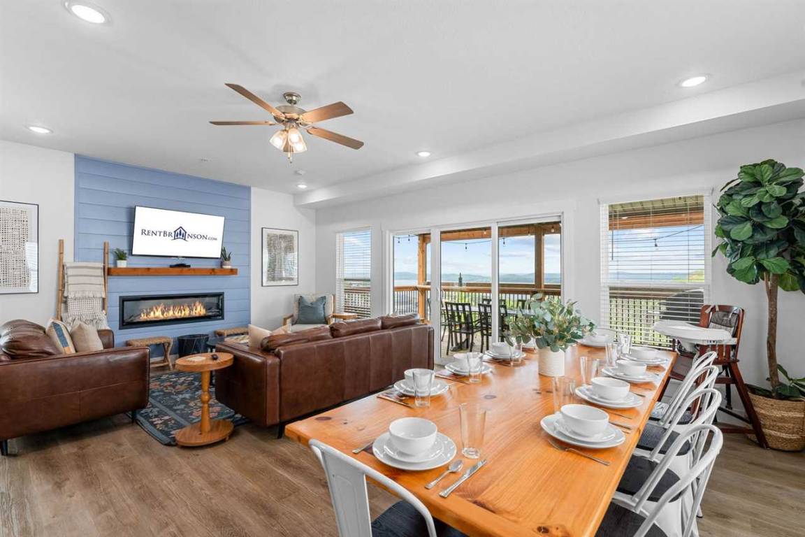 House ∙ 5 Bedrooms ∙ 14 Guests - Branson, MO