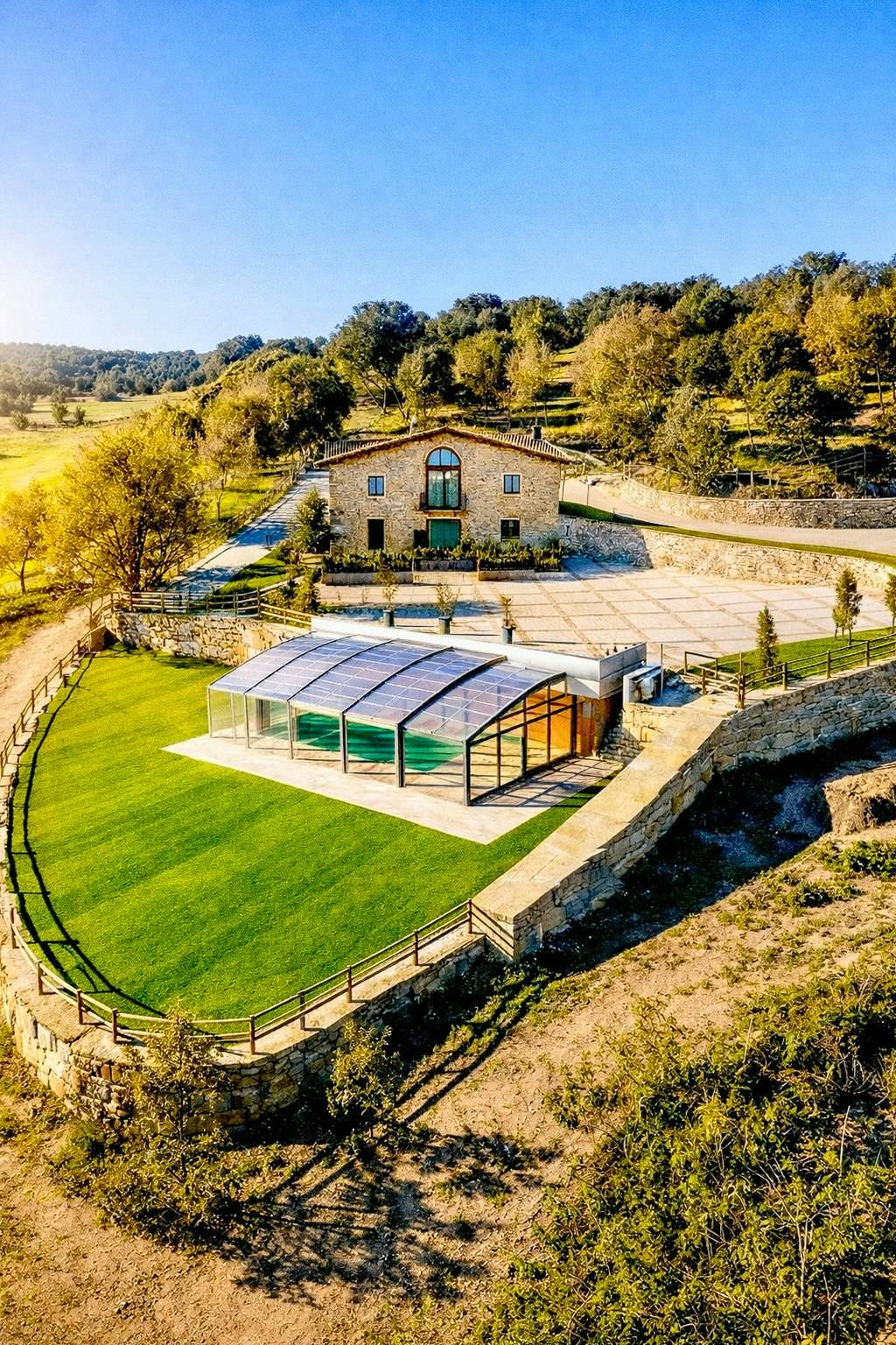 472 M² Ferienhaus ∙ 6 Schlafzimmer ∙ 16 Gäste - Vic