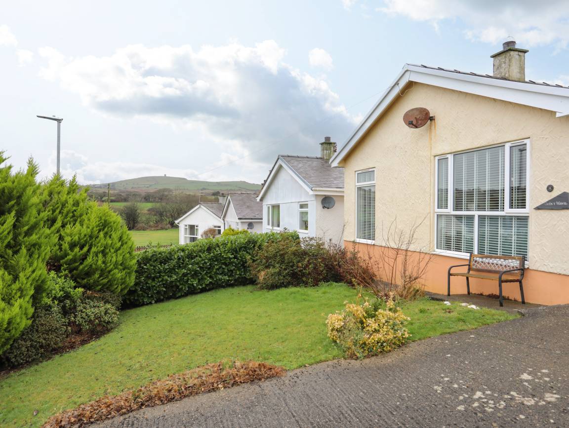 Cottage ∙ 3 Bedrooms ∙ 6 Guests - Llanbedrog